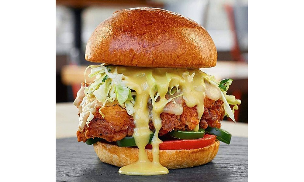 Custom Burger - Palace Mall | LocalePlace