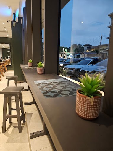 Elm Cafe | LocalePlace