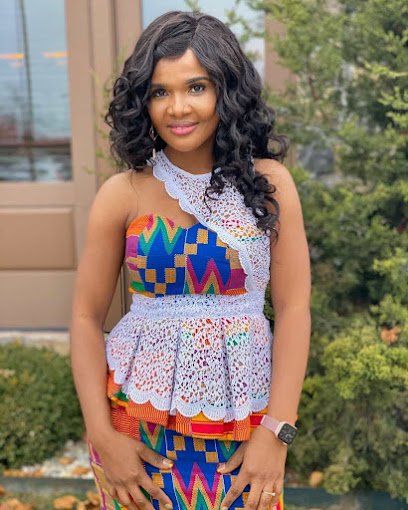 Chapters Couture | LocalePlace