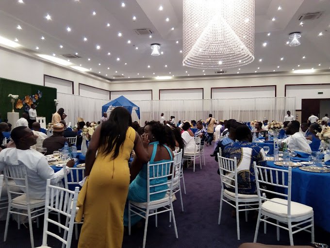 Ocean View Bar & Restaurant | LocalePlace